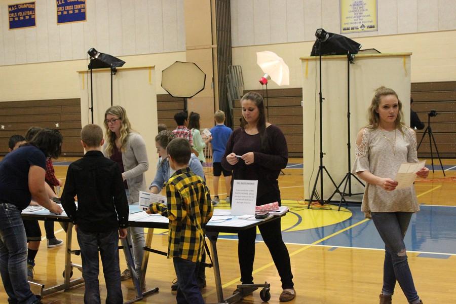 Manning photography comes to B-A for picture day – The BluePrint
